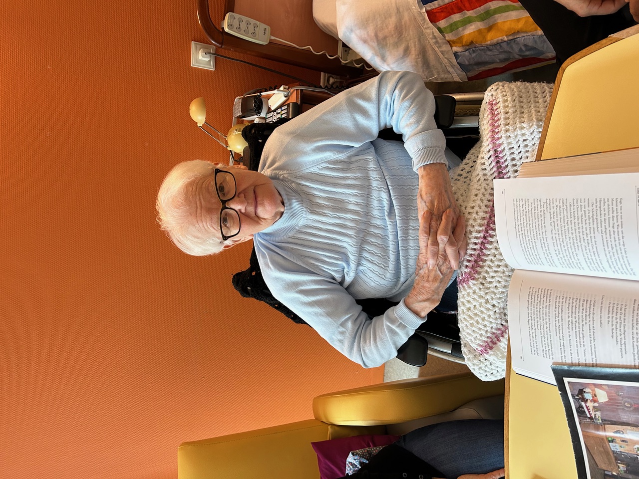 Lyon : notre soeur Blumel a 99 ans » ENA - Eglise Néoapostolique France